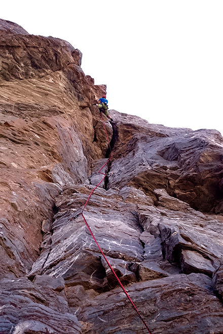 Climbing in Oman: Sand and rock anchors